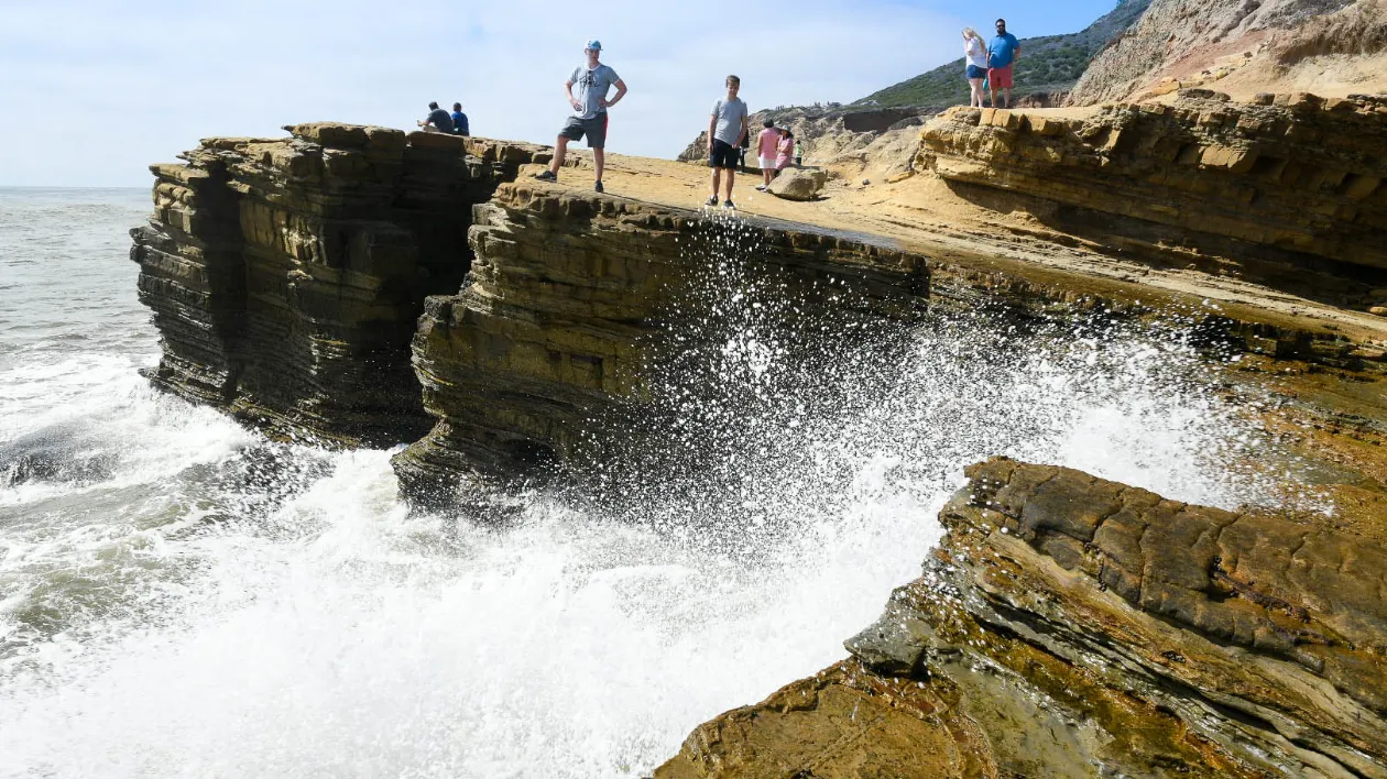 Explore the Tides at Point Loma Beaches - Go Visit San Diego